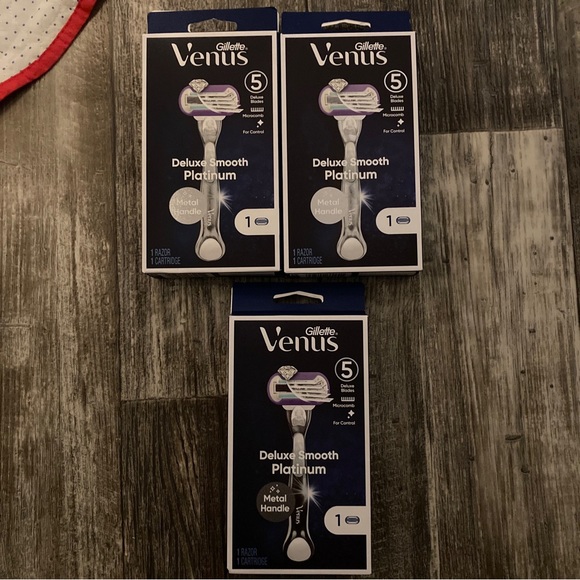 VENUS | Bath & Body | Gillette Venus Platinum Deluxe Smooth Women Metal ...